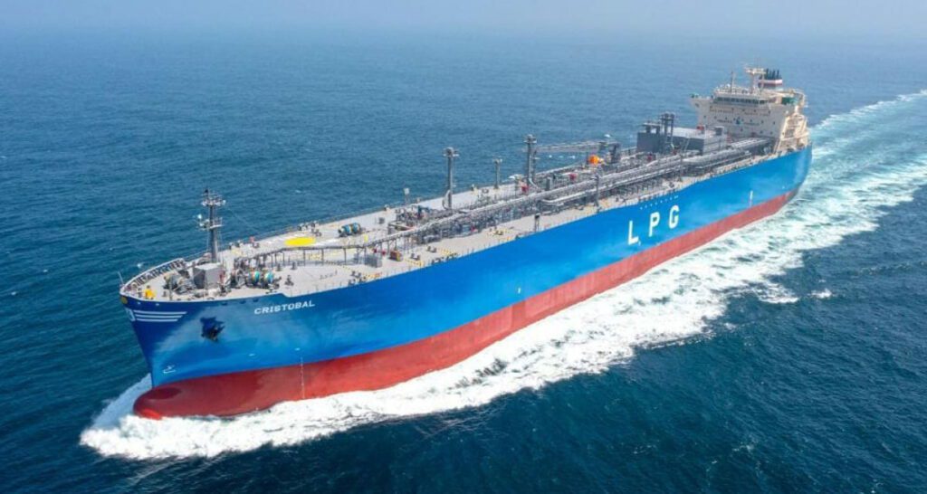 Leading Dual-Fuel Vessel Expertise - Synergy Marine Group